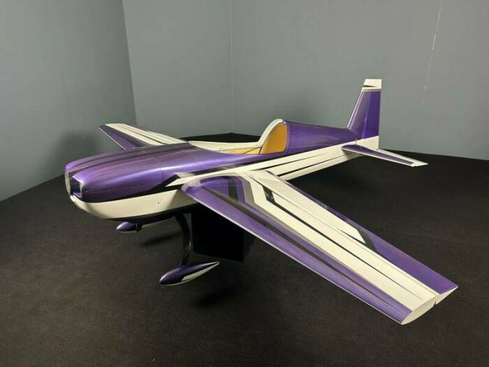 Extra 330LX 2.6m (Custom Scheme)