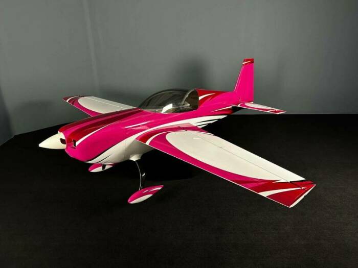 Extra 330LX 2.6m (Custom Scheme)