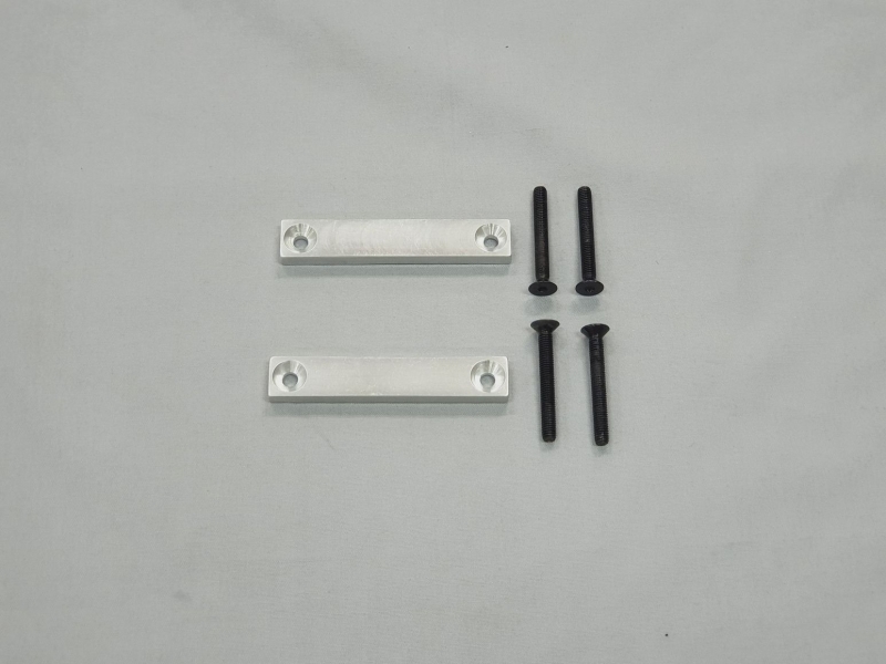 Extra330 LX 3.1m Landing gear mounting clamped